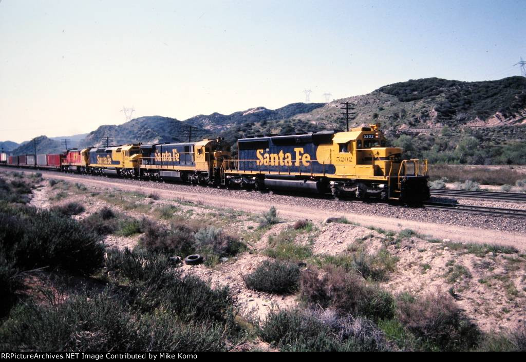Santa Fe SD40-2 5202
